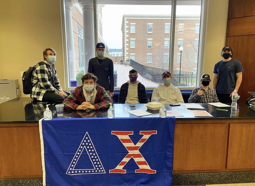 New fraternity hosts ‘Singing Valentine’ - Campus Chronicle